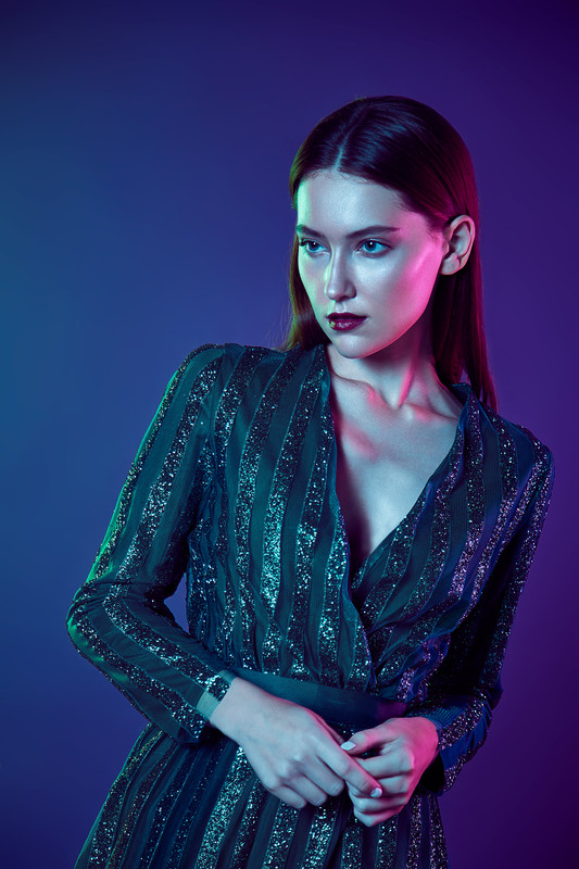 ModelMayhem.com - 25 beautiful RAW photos with neon light