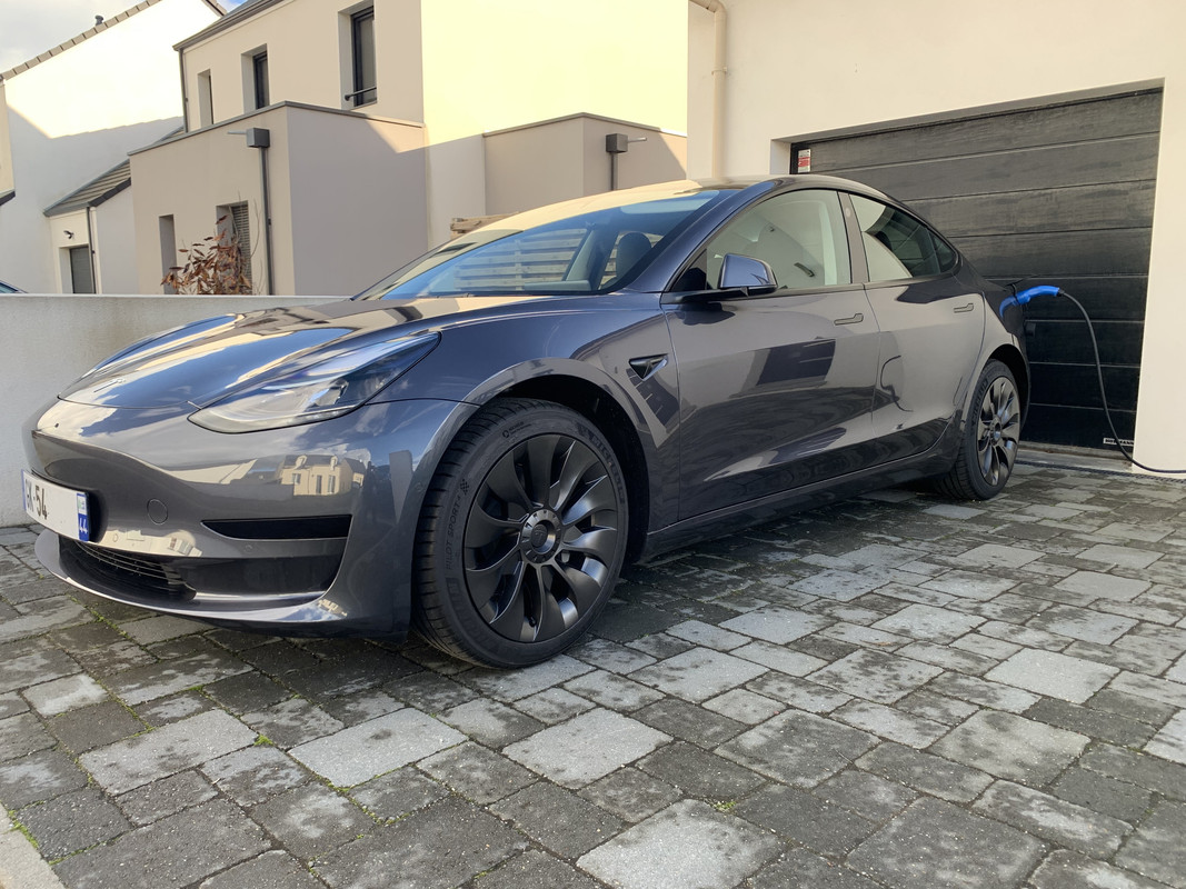 69047533476 465 ECC3 D 7 E87 4 E34 98 DE CEFE6 F75 B54 C — Postimages