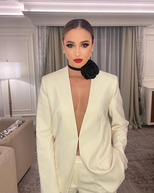 30 A3 F885 AE23 4650 A5 A3 F4 A780 AC24 D7 — Postimages