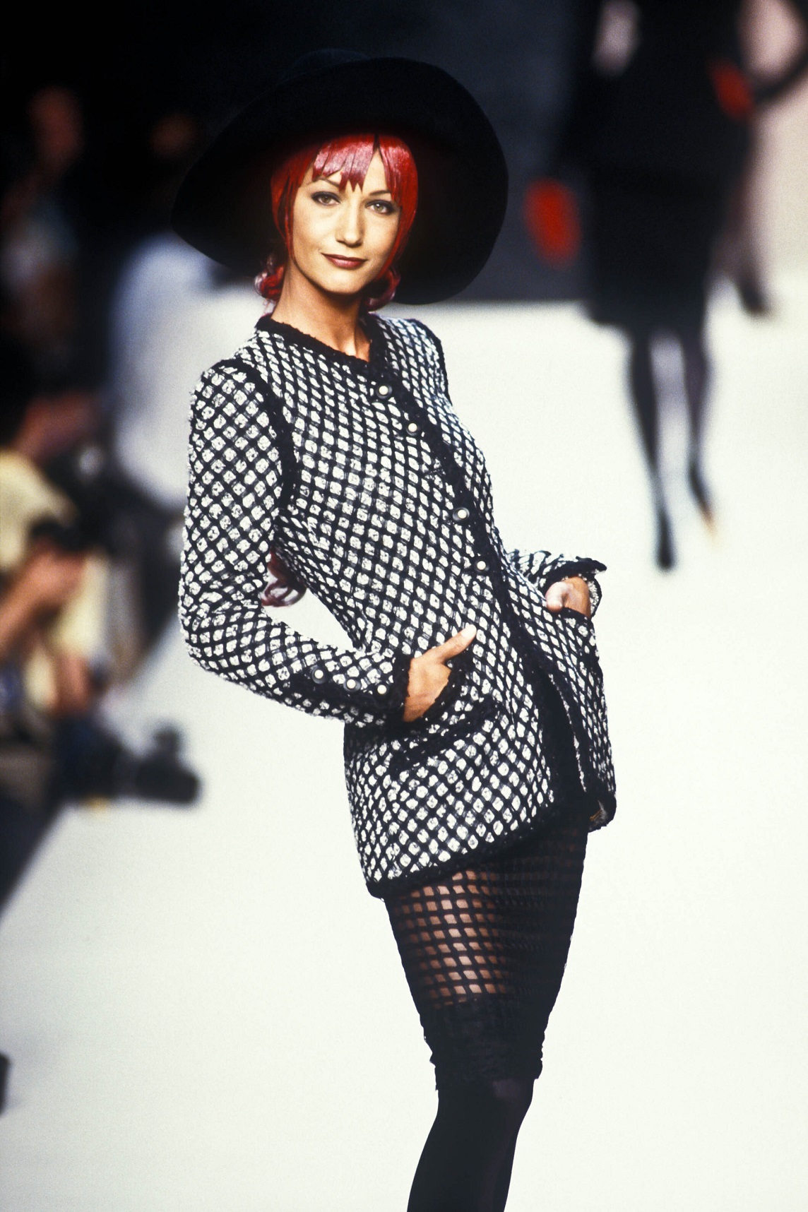 Fashion Classic: CHANEL Haute Couture Fall/Winter 1992 | Page 2 ...