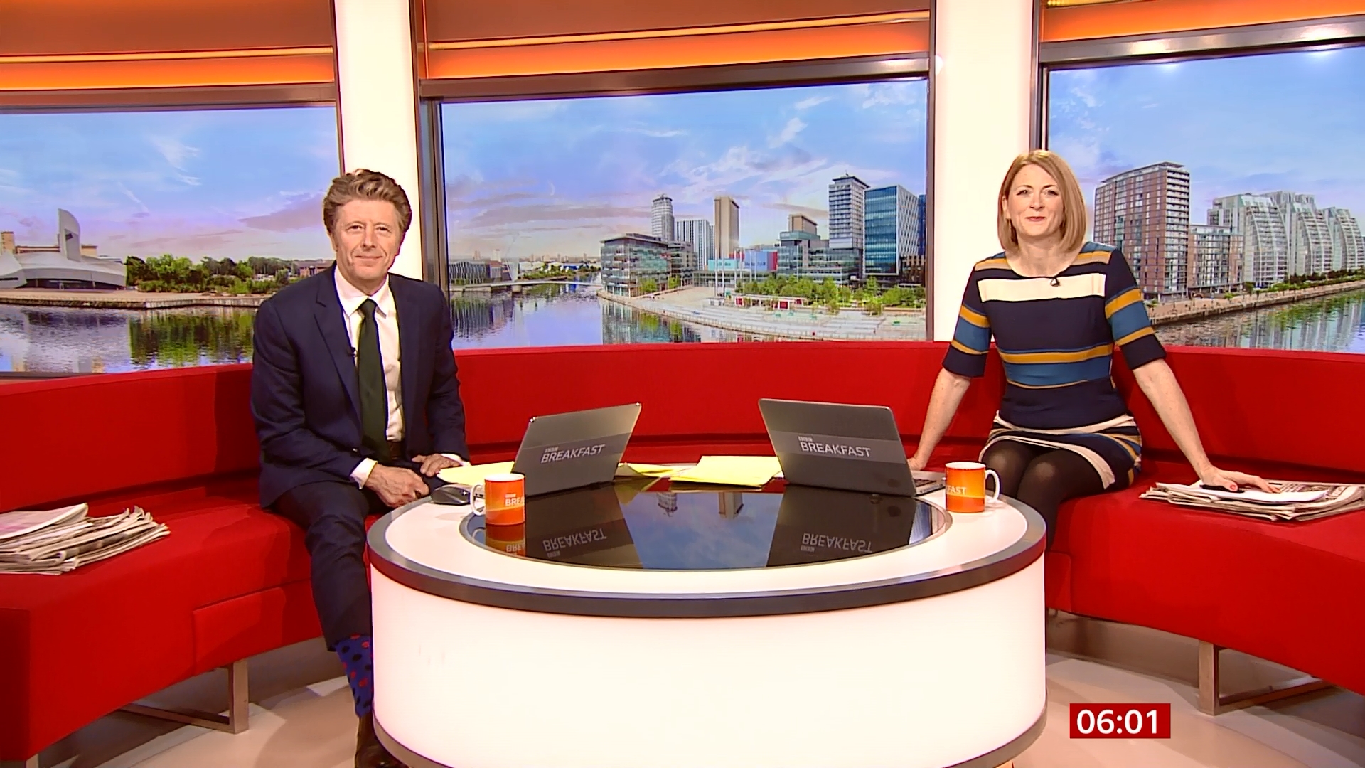 Breakfast BBC ONE HD 2020 11 28 ts snapshot 00 06 09 [2020 11 28 09 40 47] — Postimages