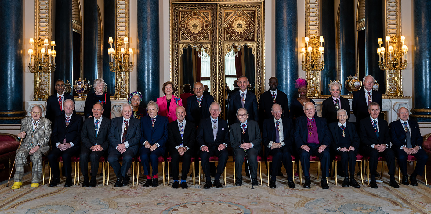 Order merit — Postimages