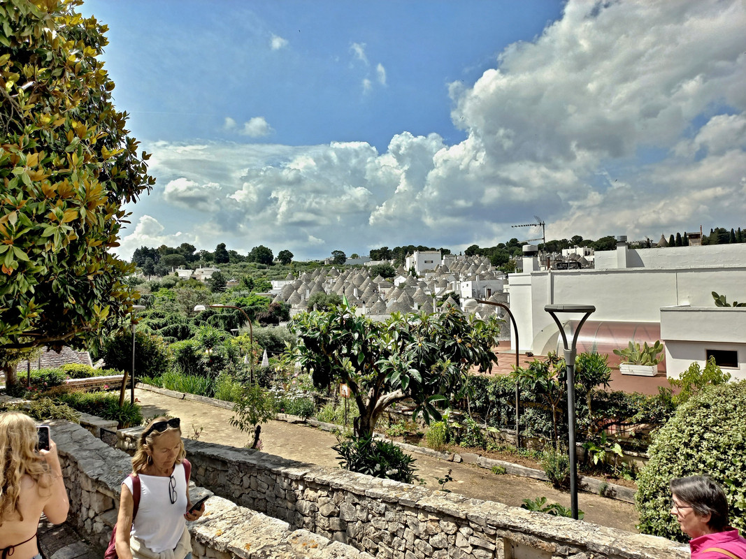 alberobello 19 — Postimages