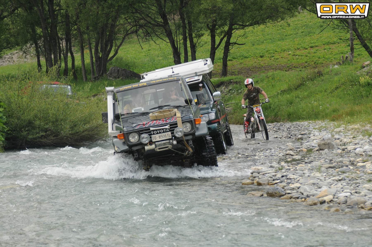 Crazy Expo 2010 164 — Postimages