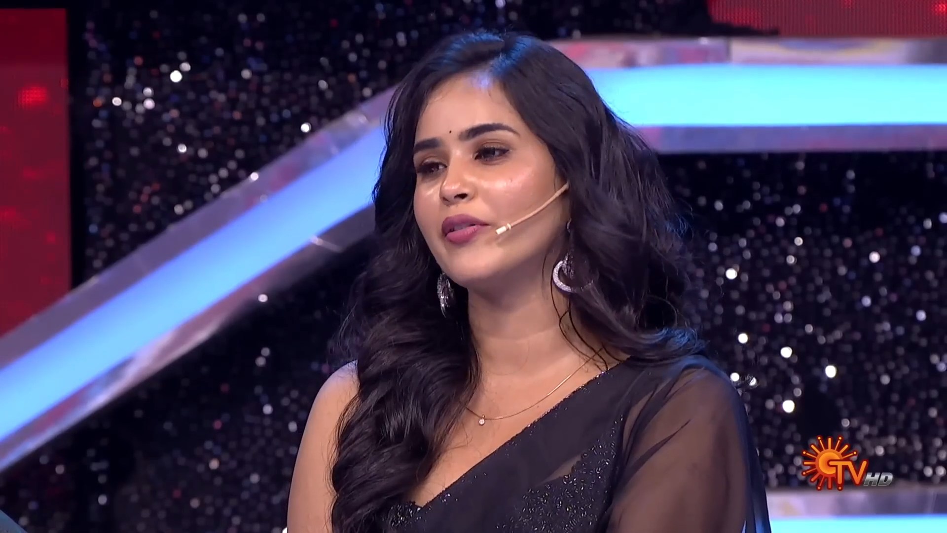 KANMANI MANOHARAN Hot in black transparent saree mp4 snapshot 00 00 308 — Postimages