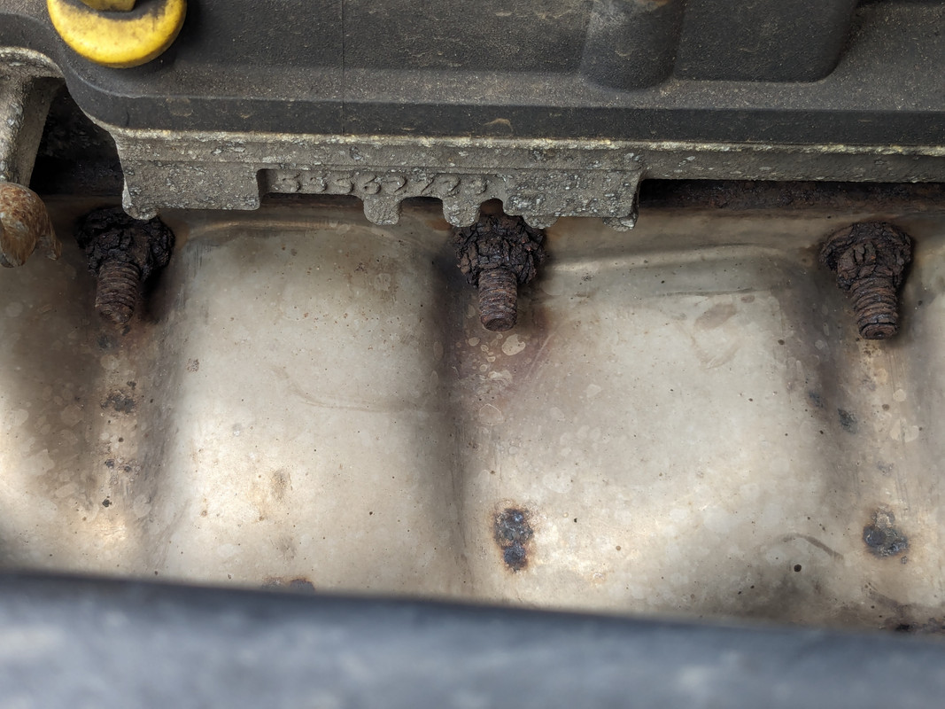 Engine bolts rotting on 2011 Corsa : r/MechanicAdvice