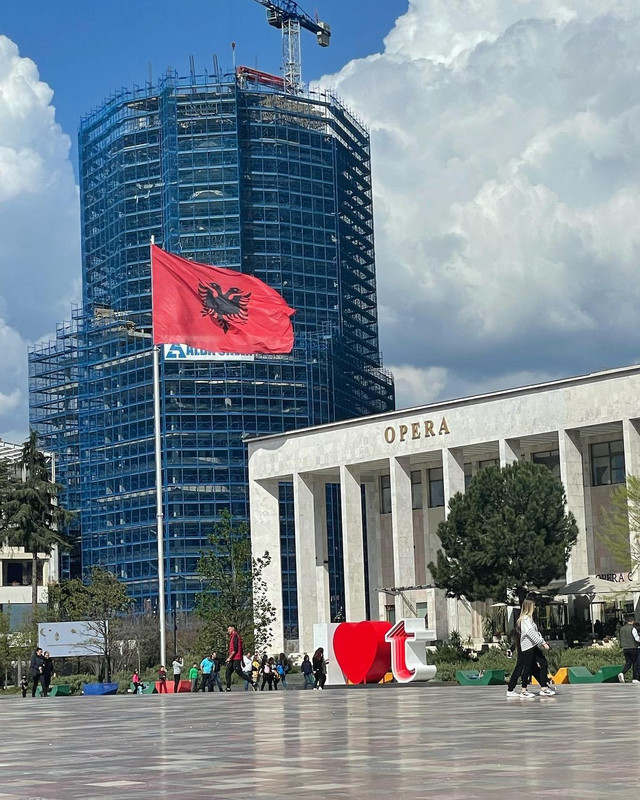 Tirana’s Rock | 89 m | 26 fl/kate | U/C | Page 20 | SkyscraperCity Forum