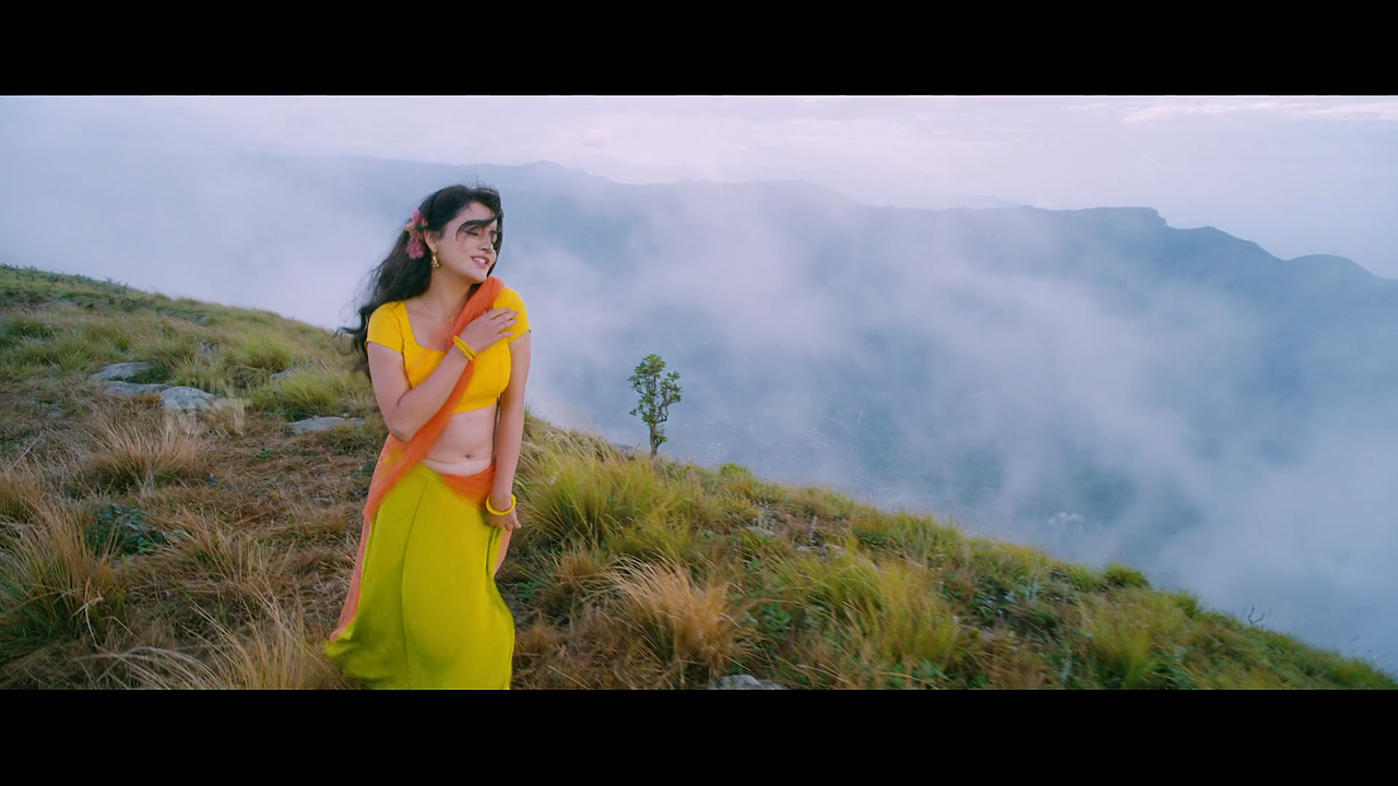 Sulagna Panigrahi [ SNAP] Isai Veesi Isai (50) — Postimages