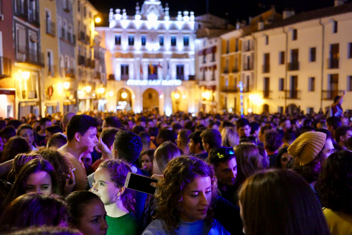 FFAB0295 86 FE 4 ADE B03 D DCAC4139 D5 FD — Postimages