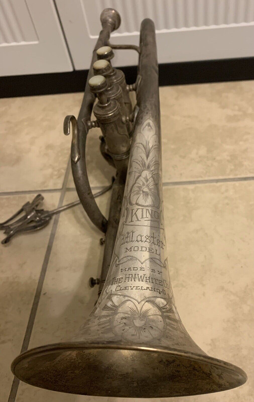 King 1935 Master Model cornet sn 182130 (8) — Postimages