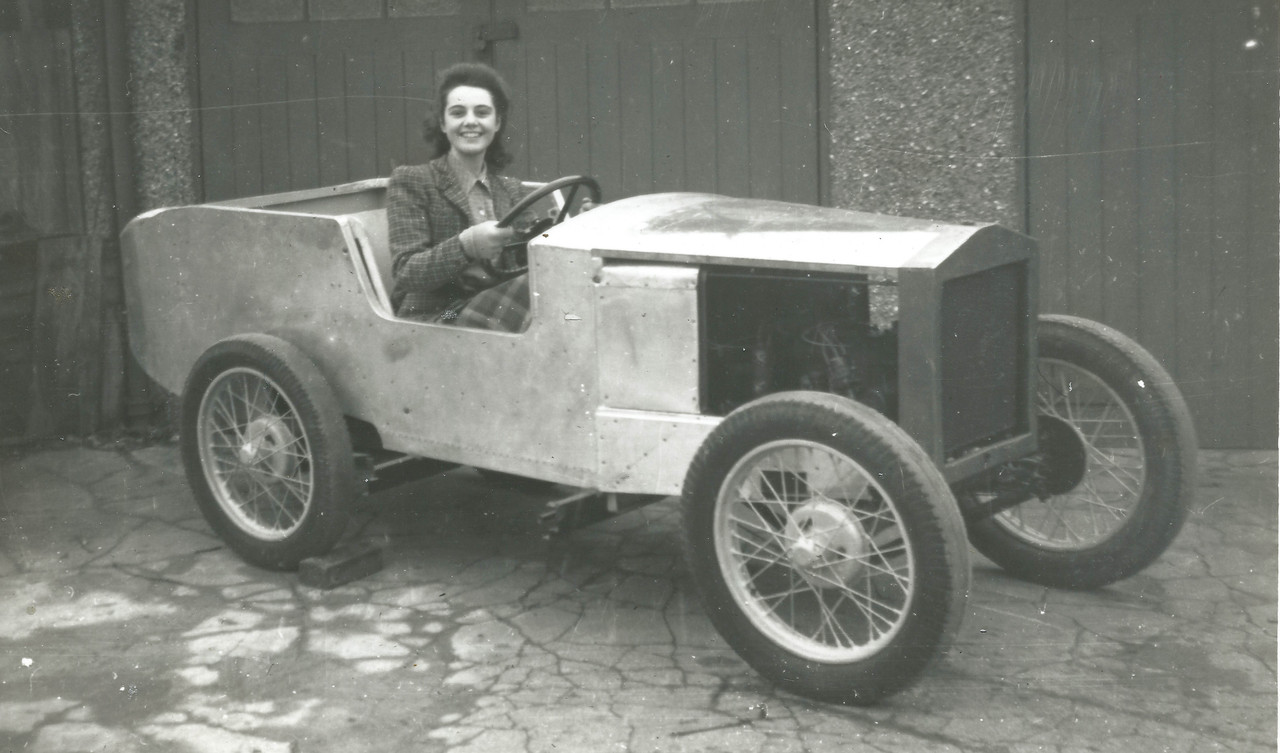 Lotus Mark I seats? - The Nostalgia Forum - The Autosport Forums