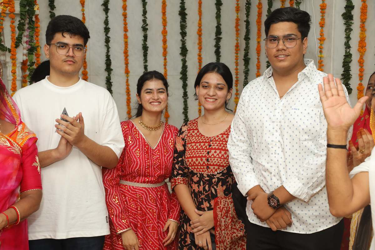 OM 7435 — Postimages