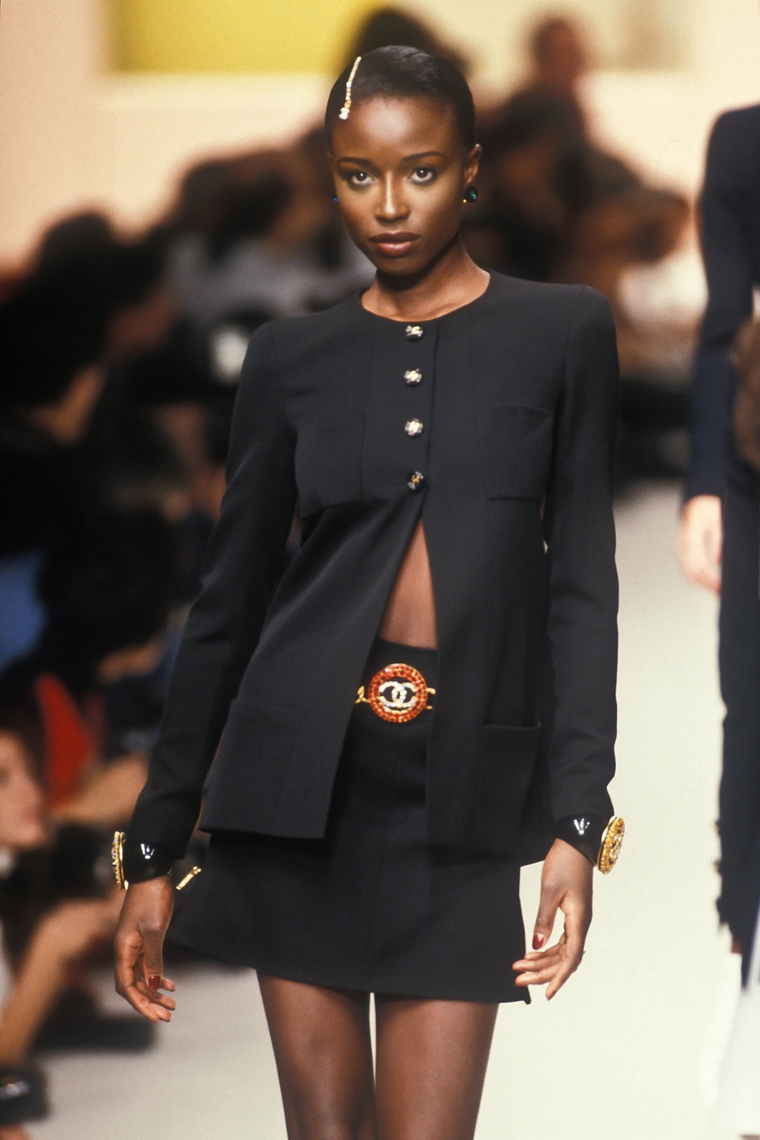 Fashion Classic: CHANEL's 1995 Spring/Summer Fashion Show | Page 3 ...
