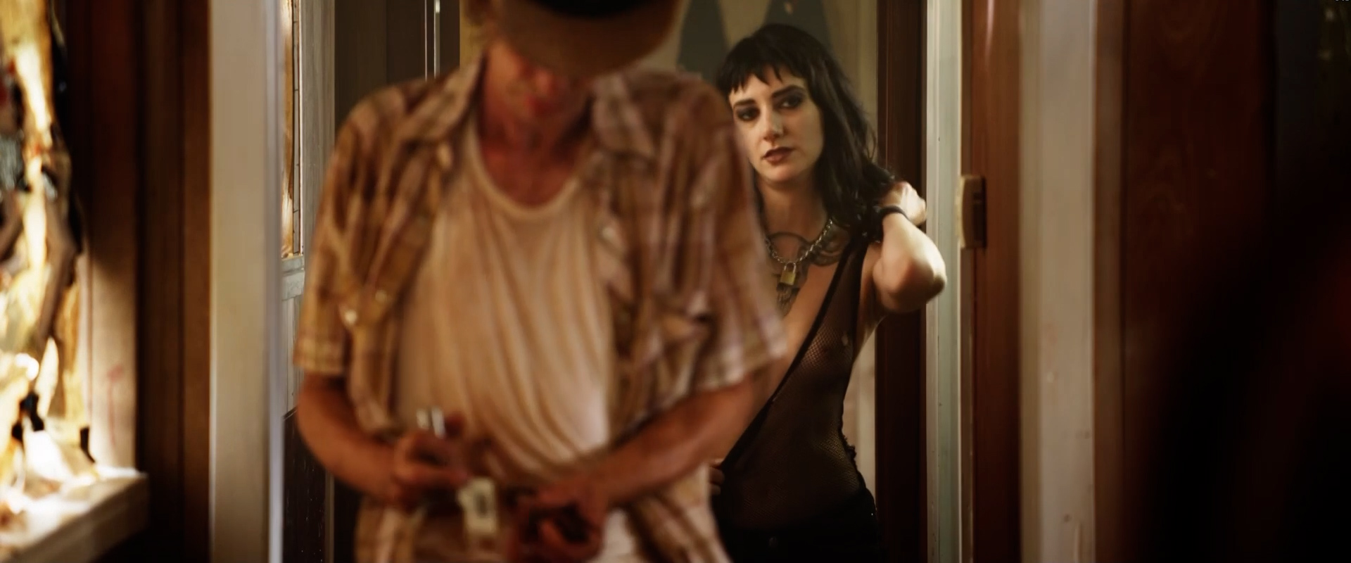 Sheila Vand 68 Kill 00 00 04 02 Still002 — Postimages