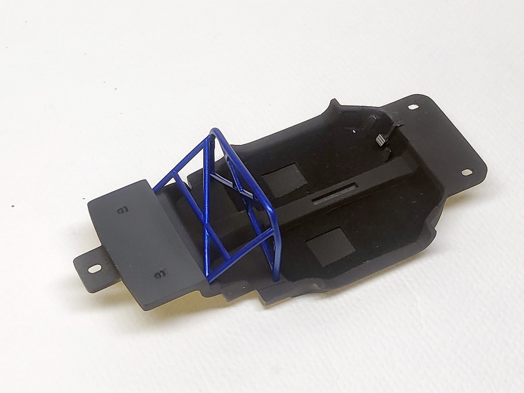 992 090 — Postimages