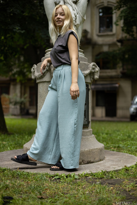 Met Art Croissant Bianca Bell high 0003 — Postimages