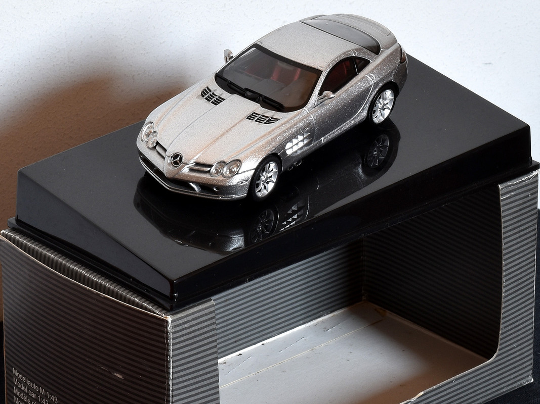 Mercedes Benz SLR ( C199) Mc Laren metallic silver ( AUTOart) 03 ...