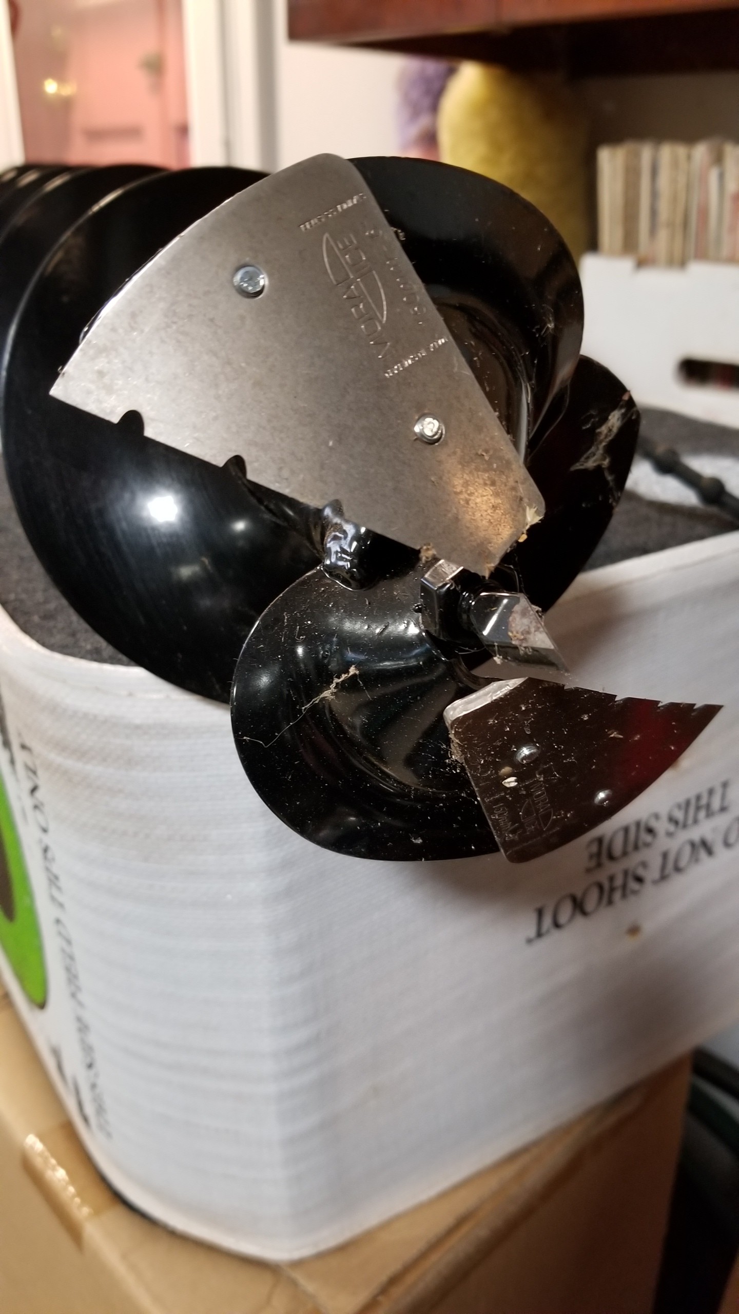 Mora blades — Postimages