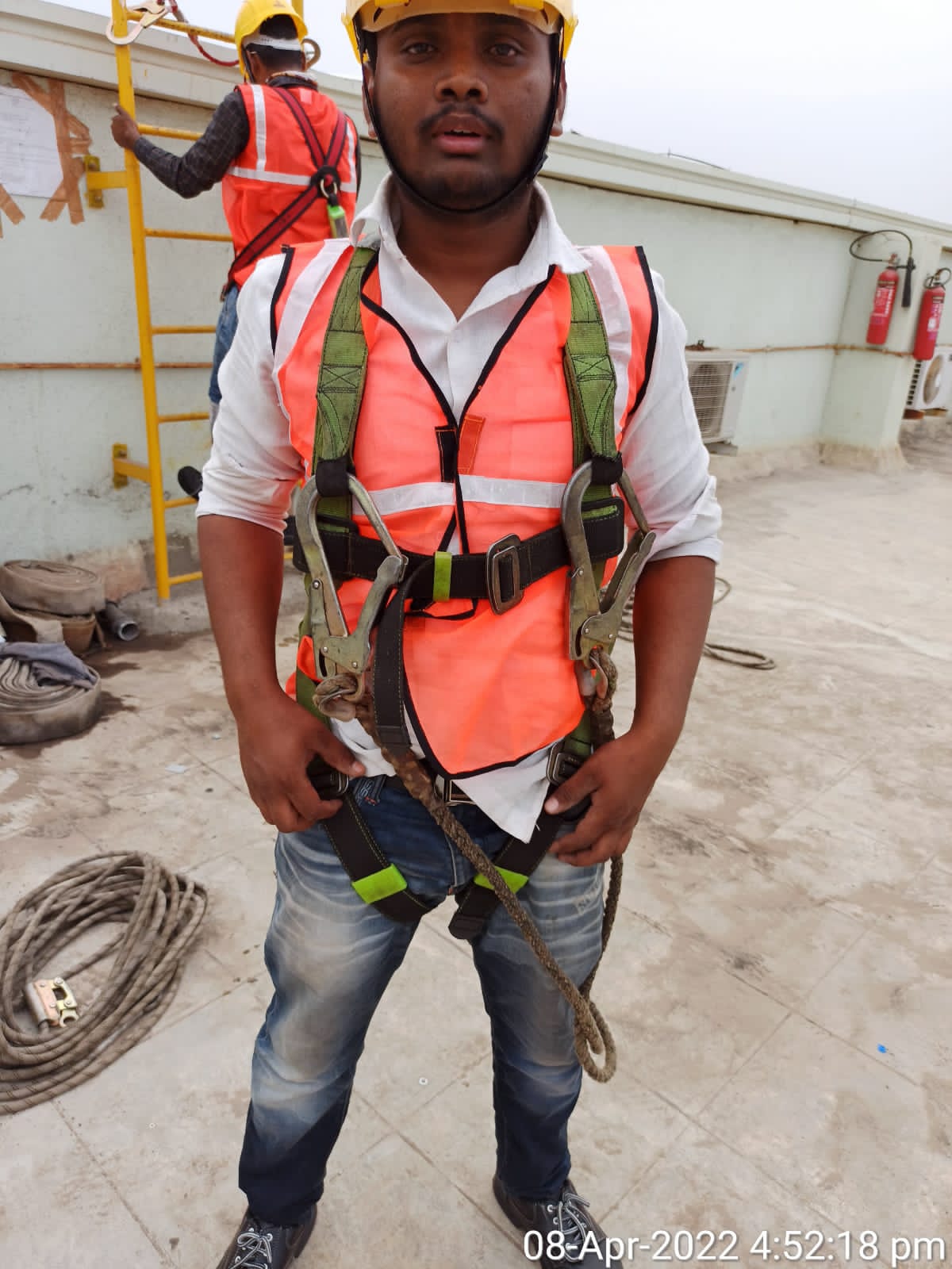 safety wear — Postimages