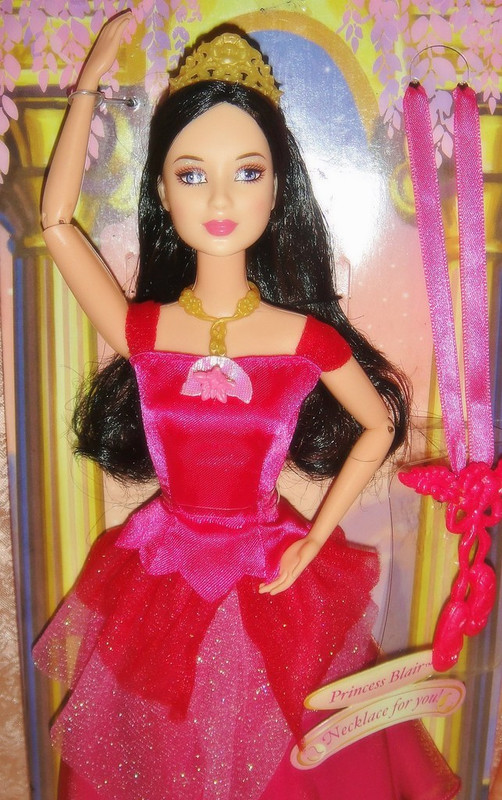 Barbie 12 dancing princess blair 2006 — Postimages