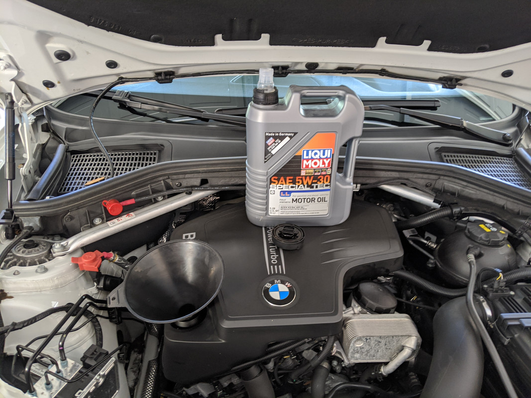 2017 X3 sDrive28i First at Home Oil Change