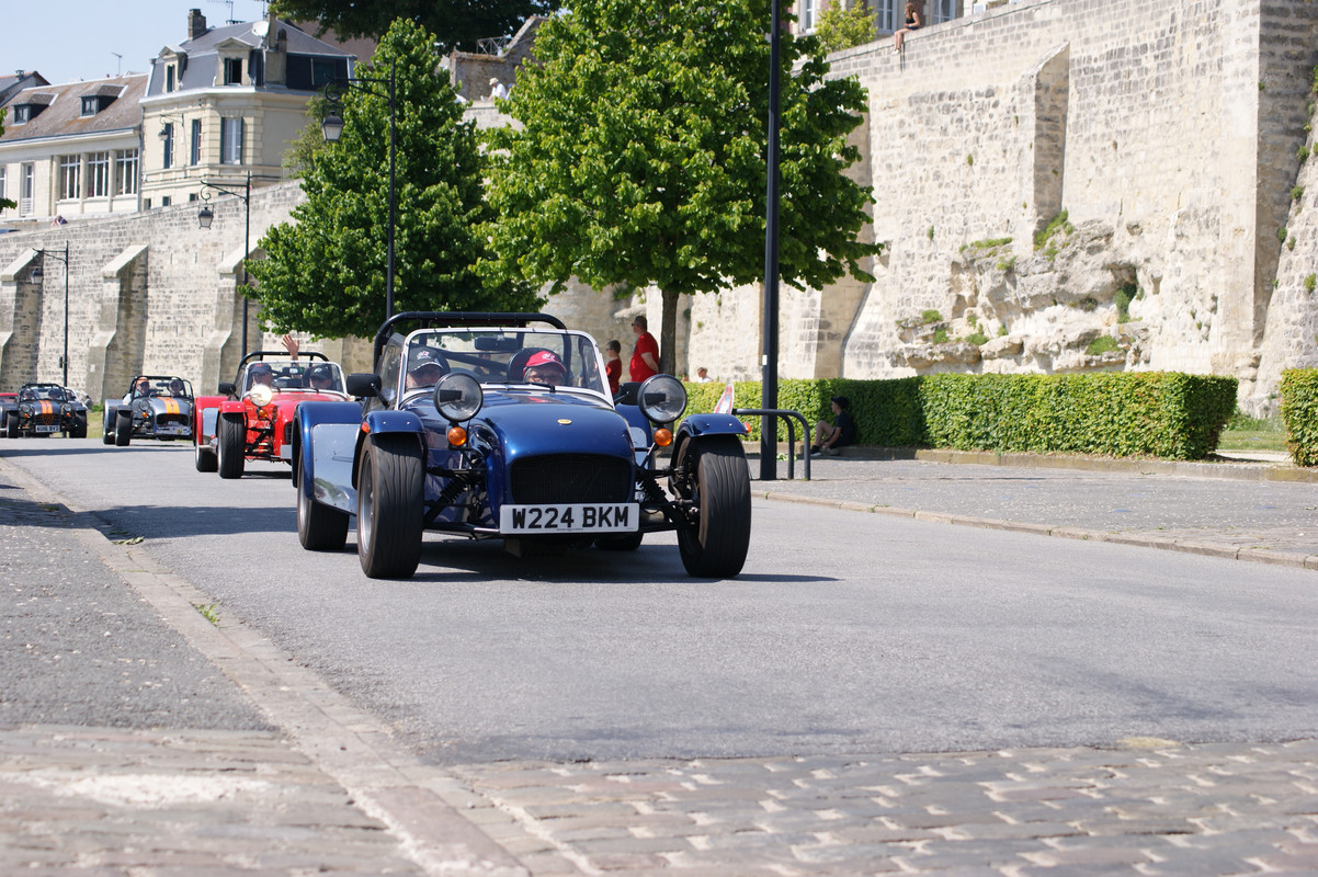 SUPER SEVEN 2000 — Postimages