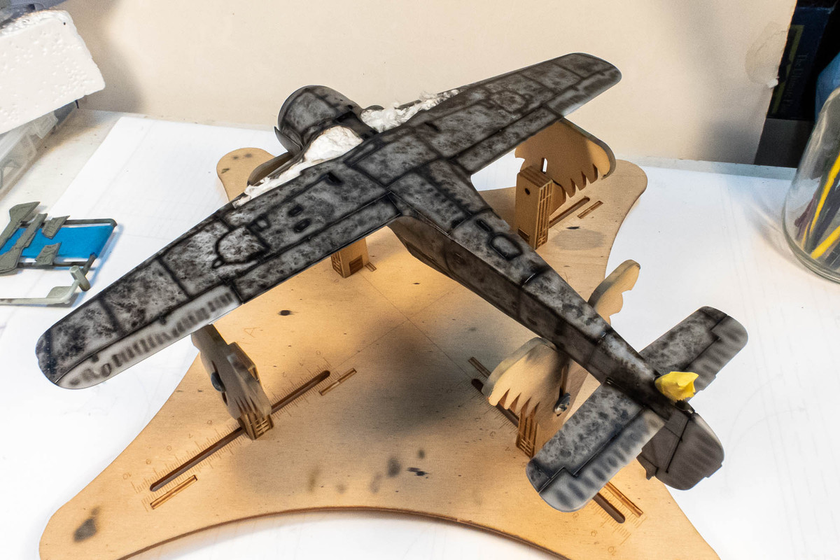Border 1/35 Fw 190A-6 Nowotny Double Chevron - Page 8 - Works in ...