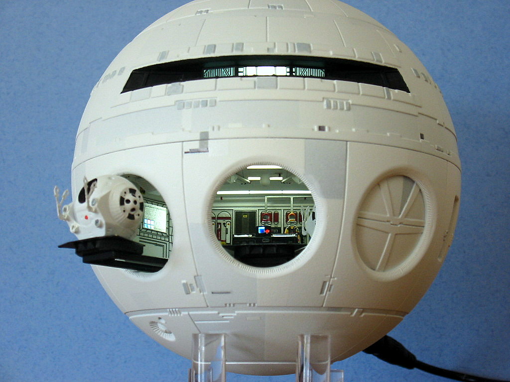 Moebius 1/144 Discovery XD-1 - Page 2 - Work In Progress - SF ...