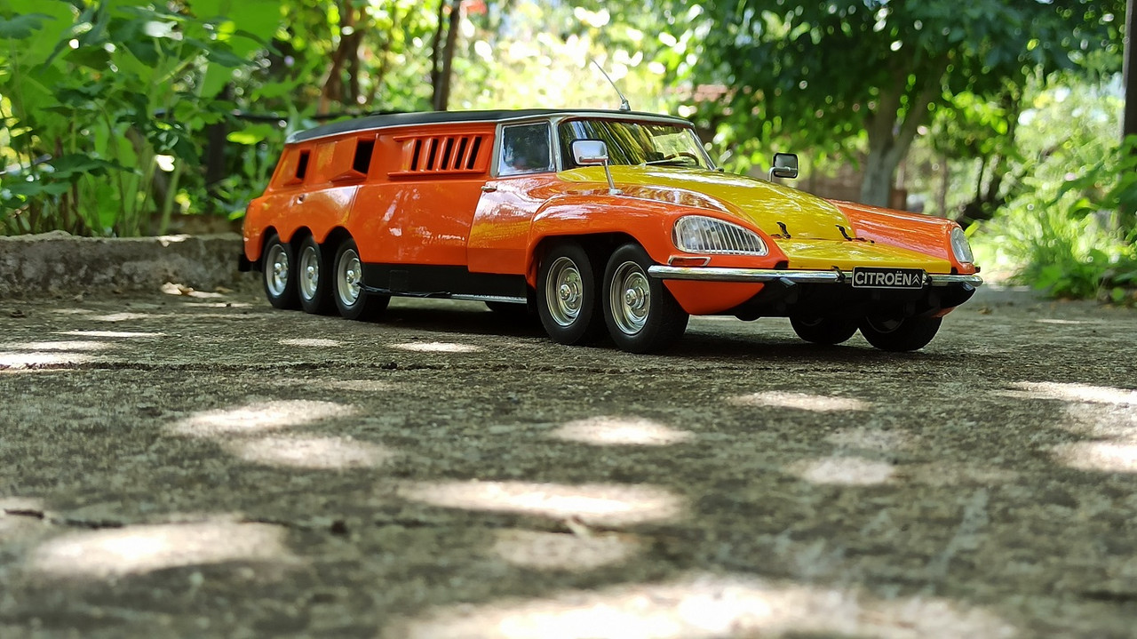 1:18 CMR Citroen DS PLR Break Michelin Mille Pattes aka the Centipede ...