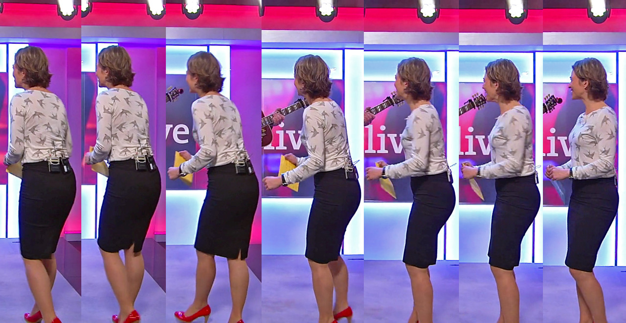 Anna Planken @MoMa am 1.3.2024 Heckansichten 5x | Celebboard.net ...