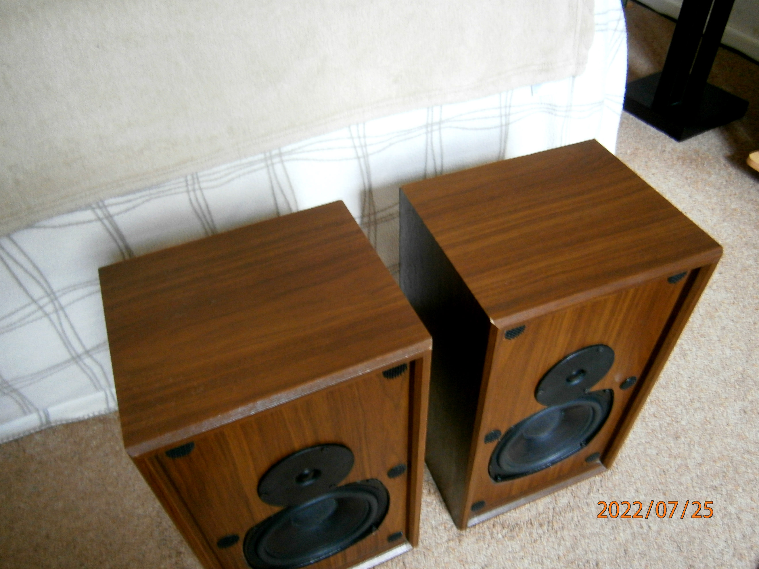 RYDAL SPEAKERS TOP — Postimages