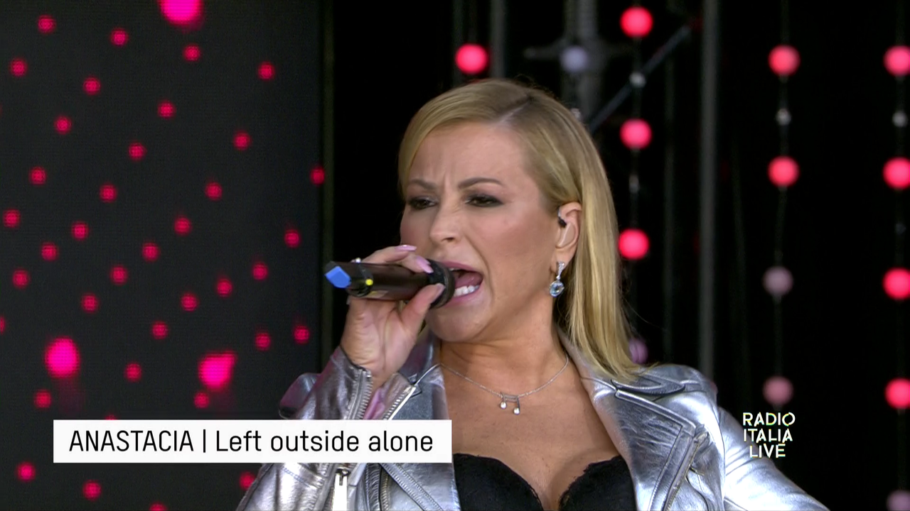 Anastacia Radio Italia Live Il Concerto,jun — Postimages
