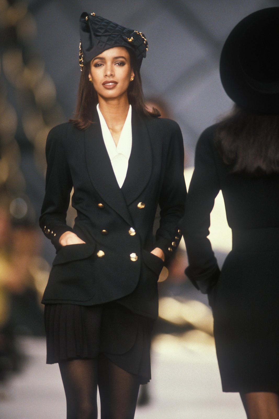 Fashion Classic: CHANEL Fall/Winter 1990 | Lipstick Alley
