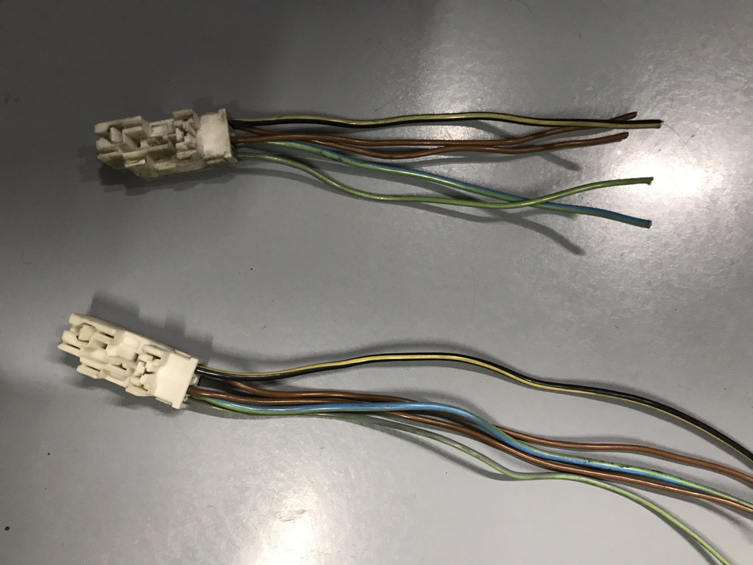 Cables elevalunas — Postimages