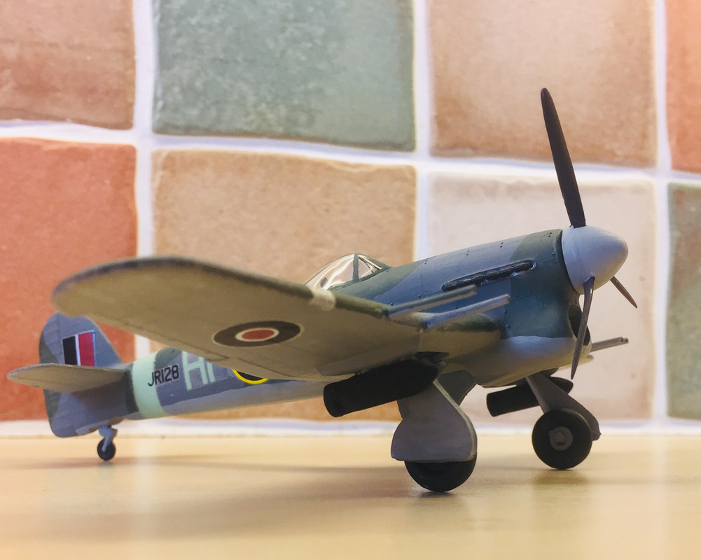 Airfix 1/72 Typhoon , end of a modelling era - Non-LSP Works - Large Scale Planes