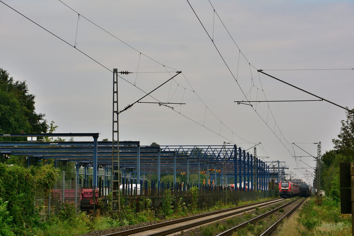 159 226 1 — Postimages