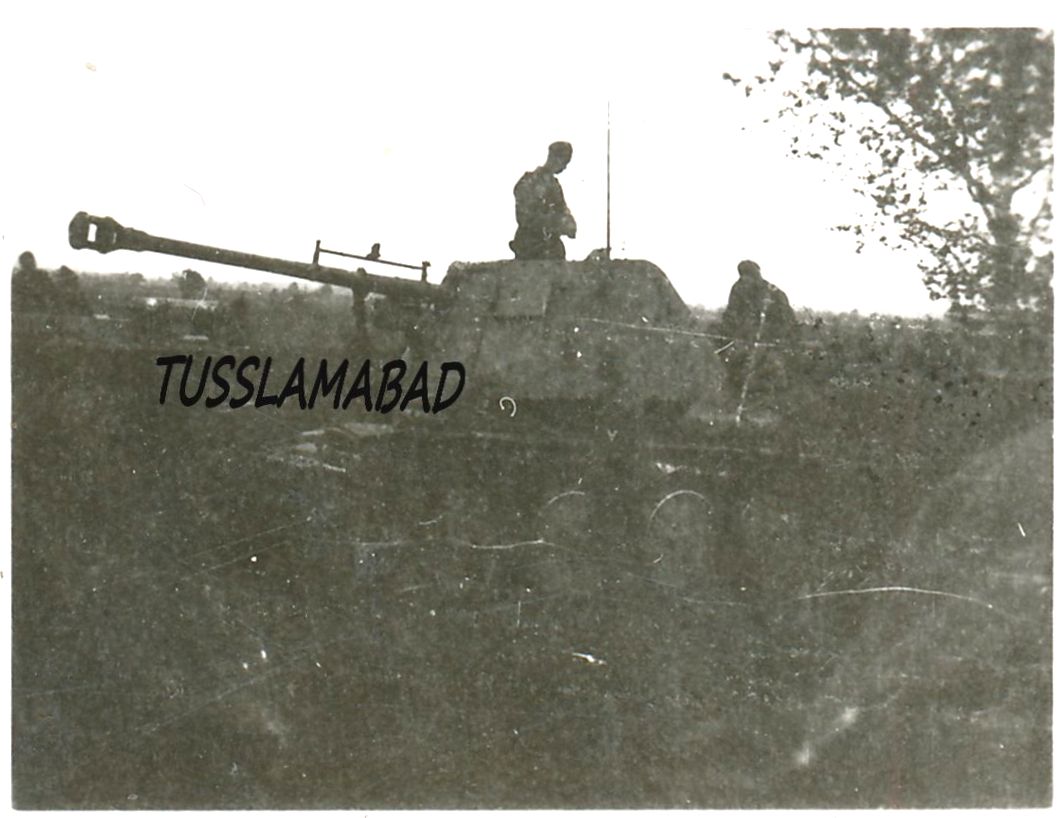 Panzer lange Kanone Rohr Harburg 1944 — Postimages