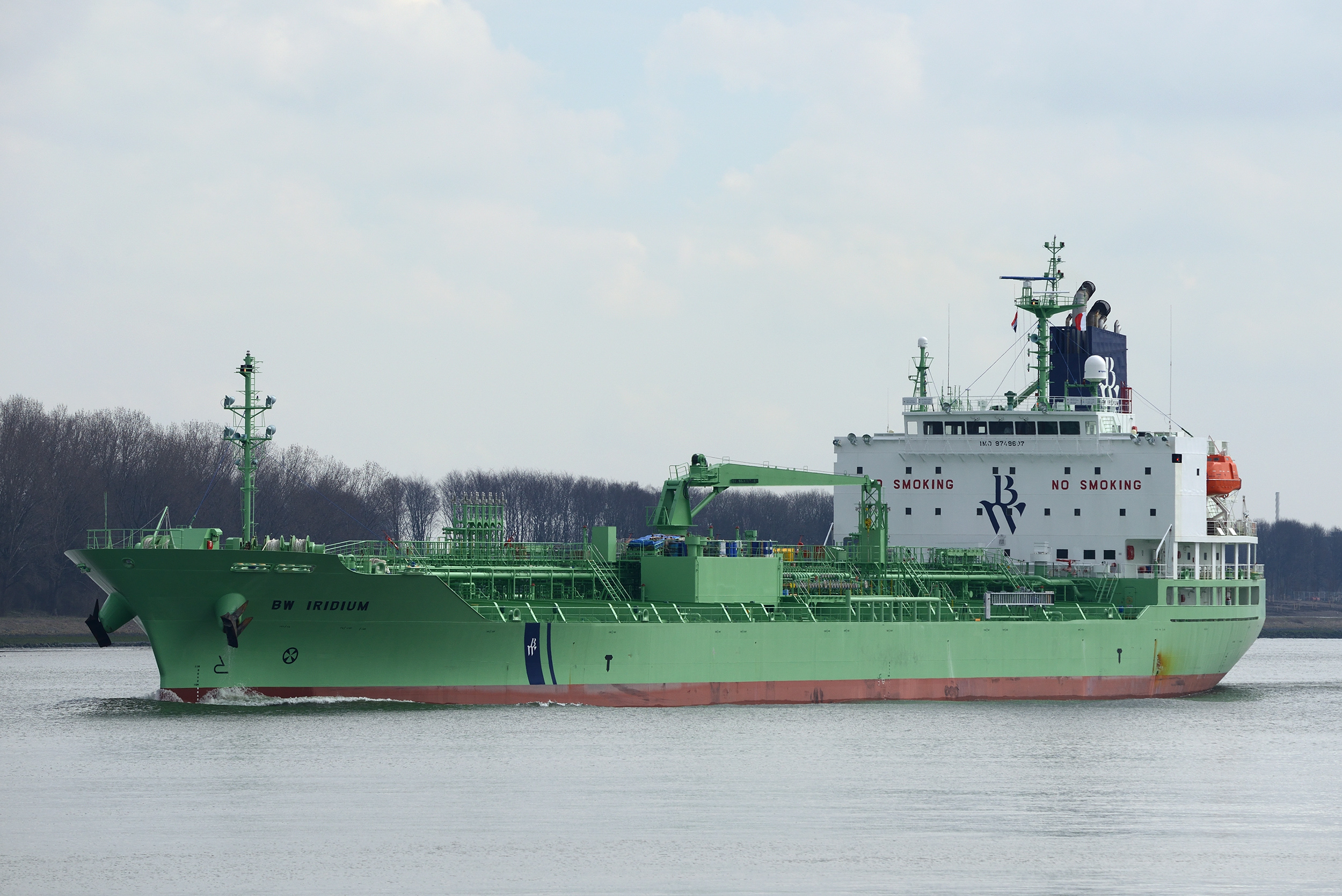 ESV 6020 00001 — Postimages