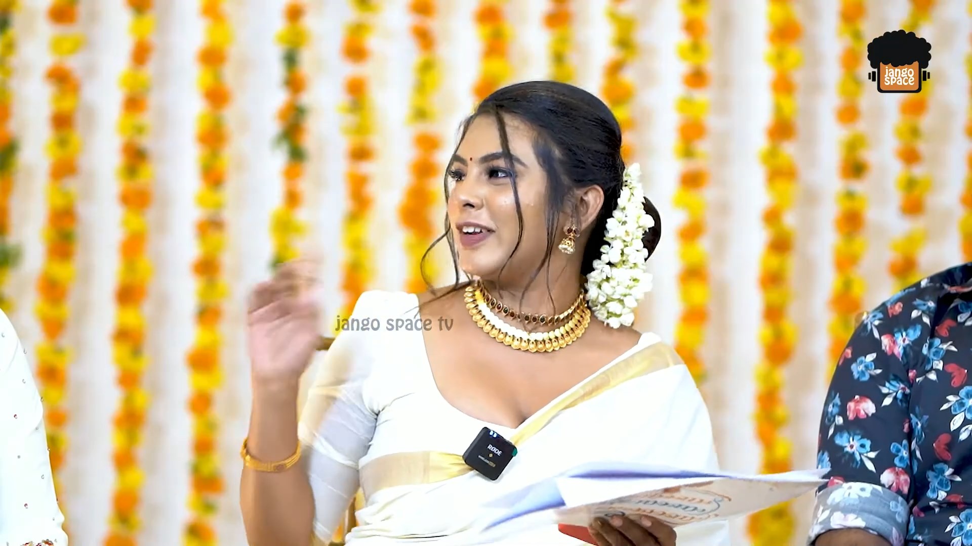 Busty malyali Anchors in traditional dress mkv snapshot 01 40 550 ...