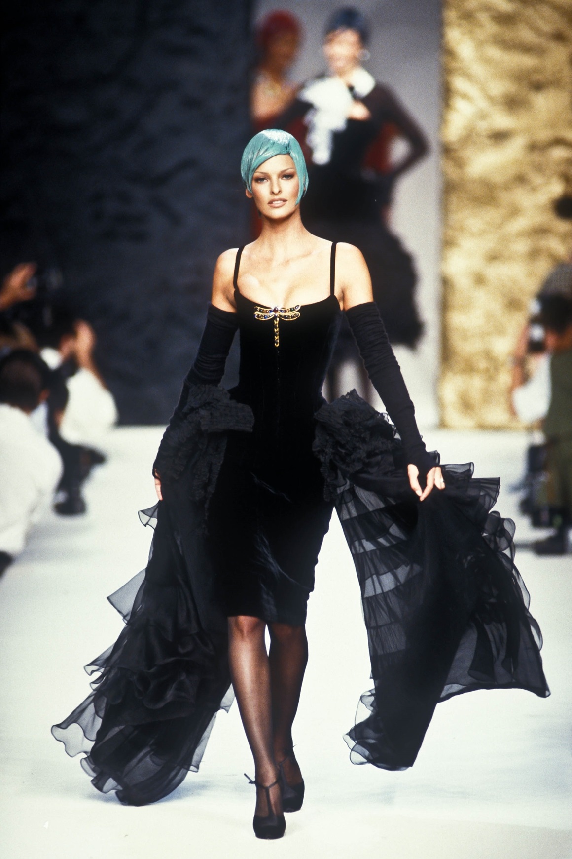 Fashion Classic: CHANEL Haute Couture Fall/Winter 1992 | Lipstick Alley