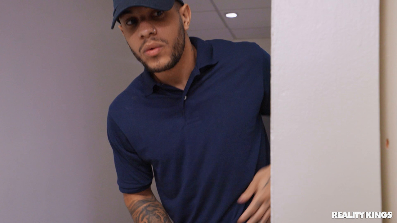 Selina Bentz Runner Gets Run Through REALITYKINGS mp4 0004 — Postimages