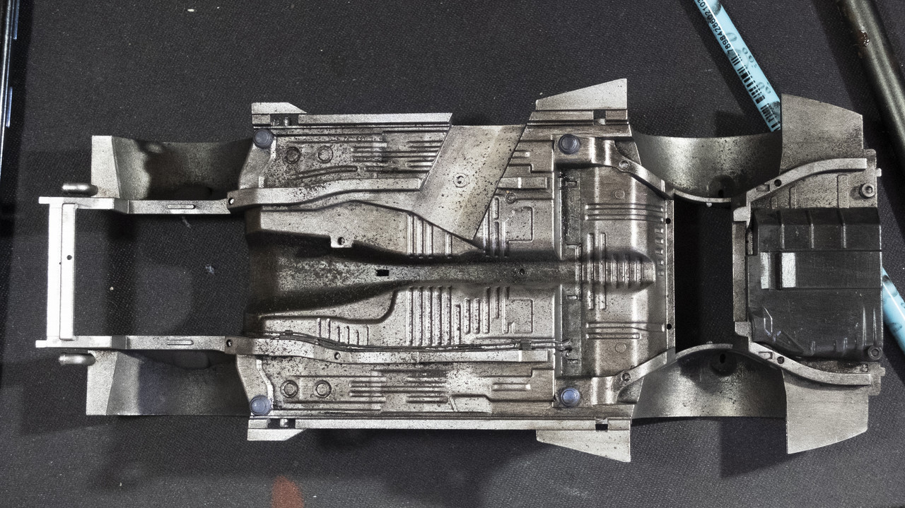 Chassis weathering and mount 2 — Postimages