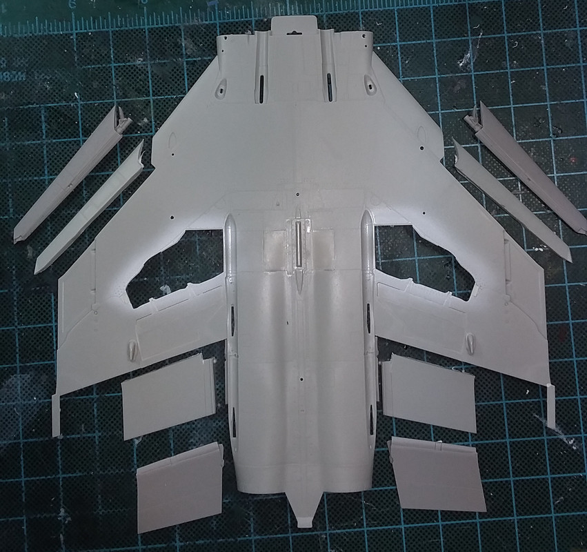 In-flight F-4B Phantom, 1/48 Tamiya kit - my part of this project done! - Work in Progress ...