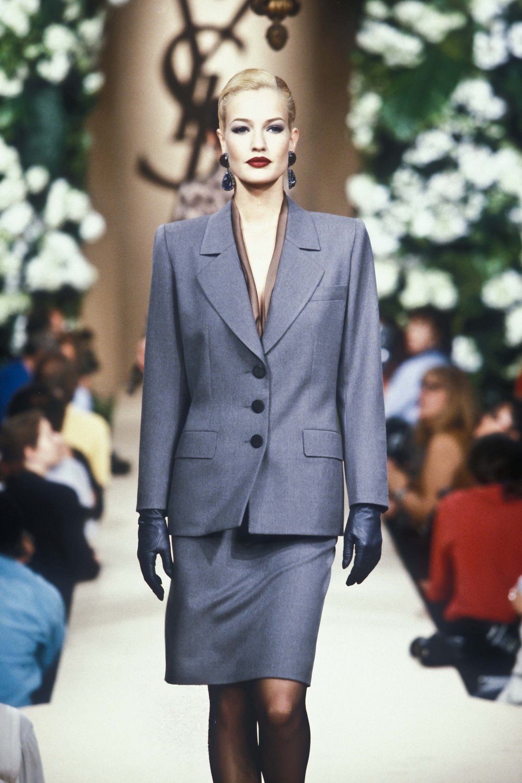 Fashion Classic: Yves Saint LAURENT Haute Couture Fall/Winter 1995 ...