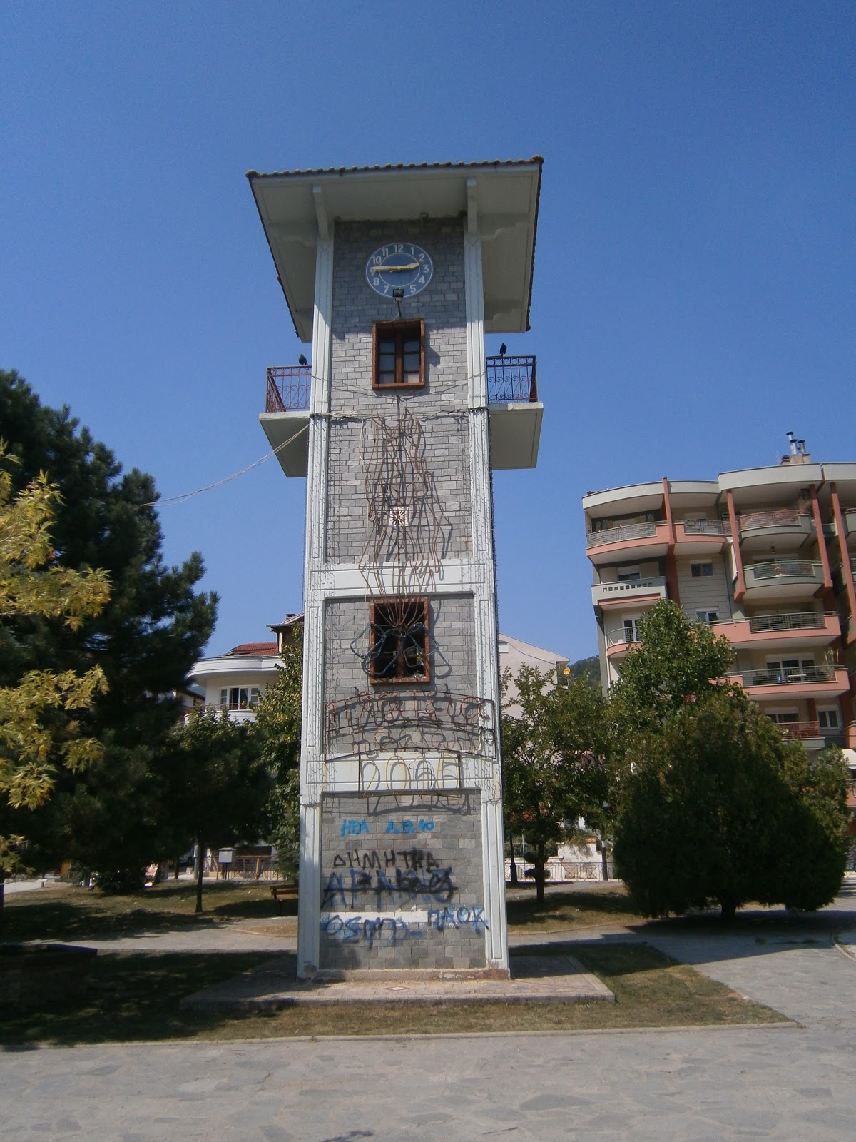 Roloi Florina 04 — Postimages