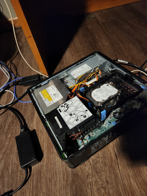 Getting this Intel displayed : r/HomeServer