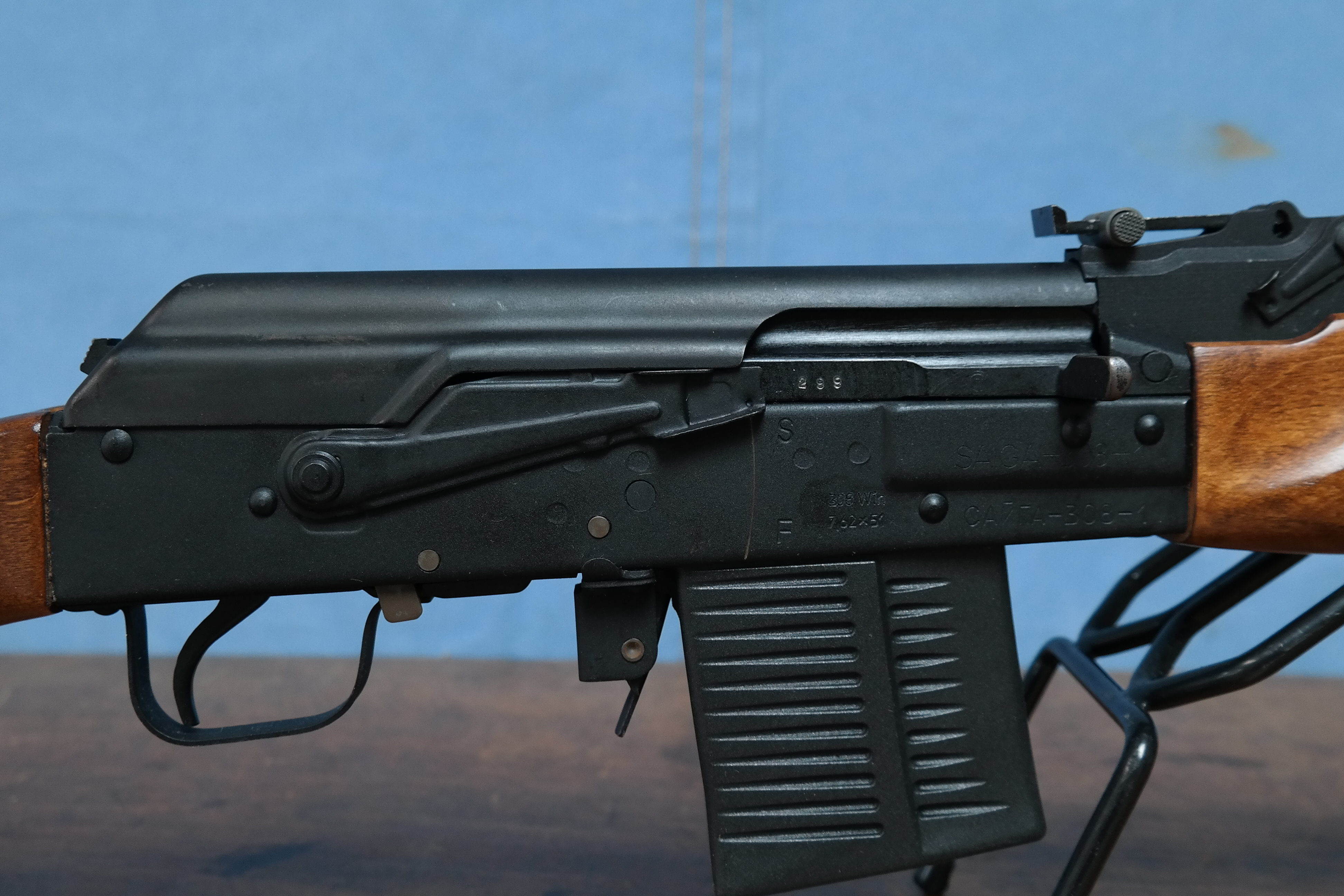 SAM 6092 — Postimages