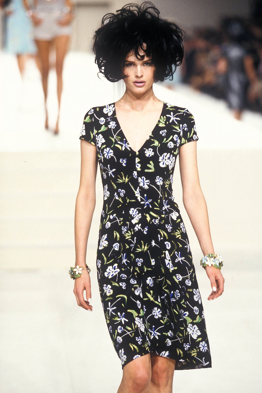 Fashion Classic: CHANEL Spring/Summer 1997 | Page 2 | Lipstick Alley