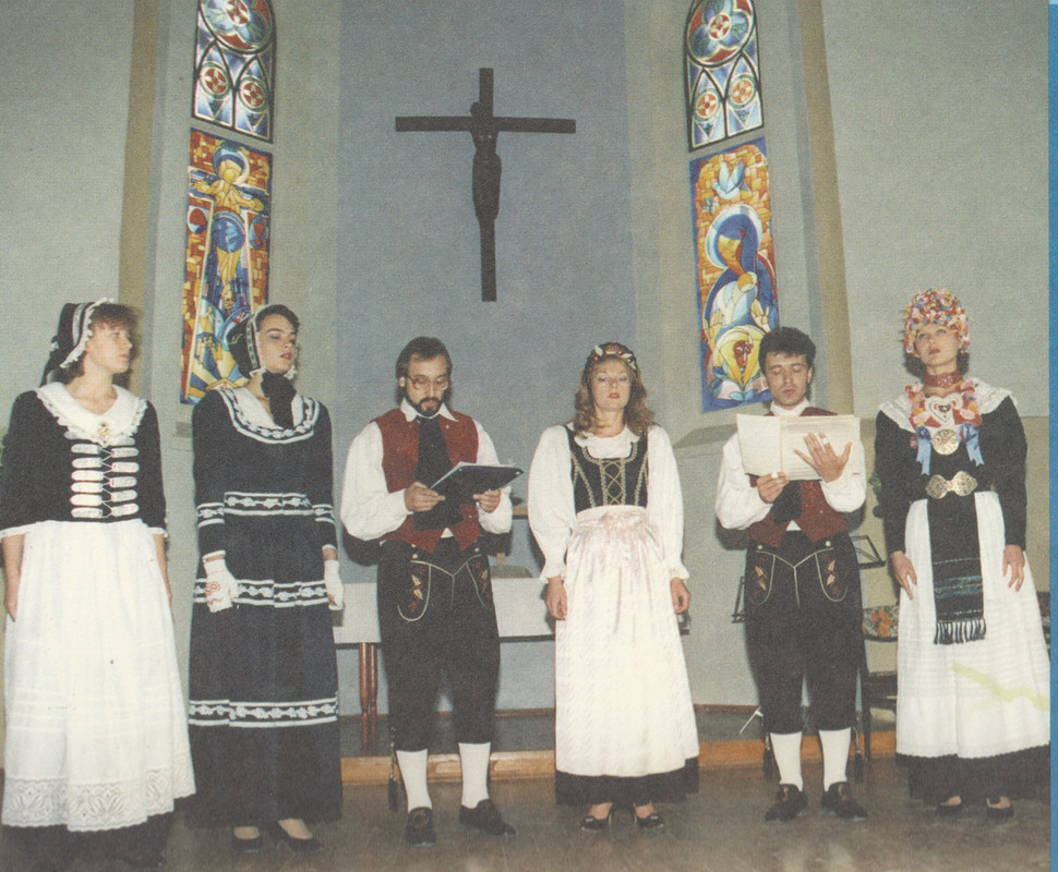 Vocal ensemble — Postimages