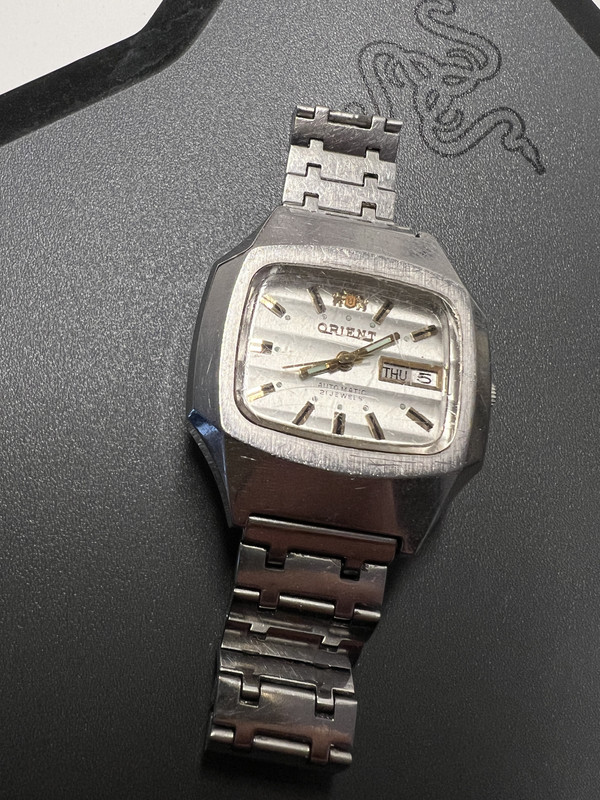 [Question] Orient Y469664-4A Glass : r/Watches
